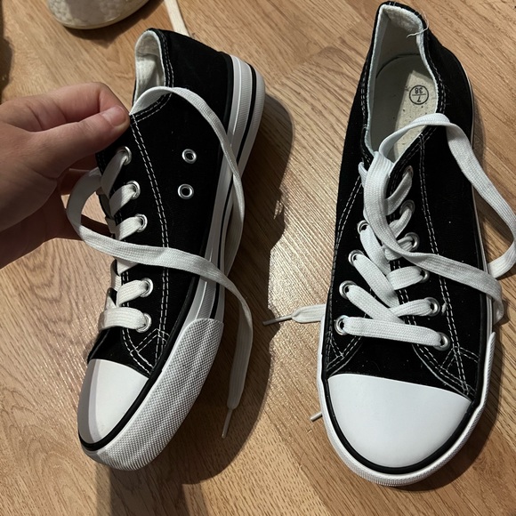 Amazon | Shoes | Worn Twice Knock Off Brand Of Converse From Amazon ...